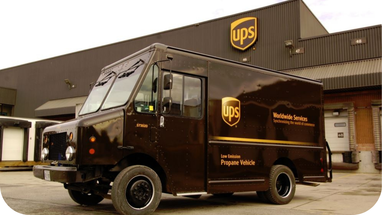 ¿Cómo Hacer un Envío de Muestra con UPS de Forma Económica?